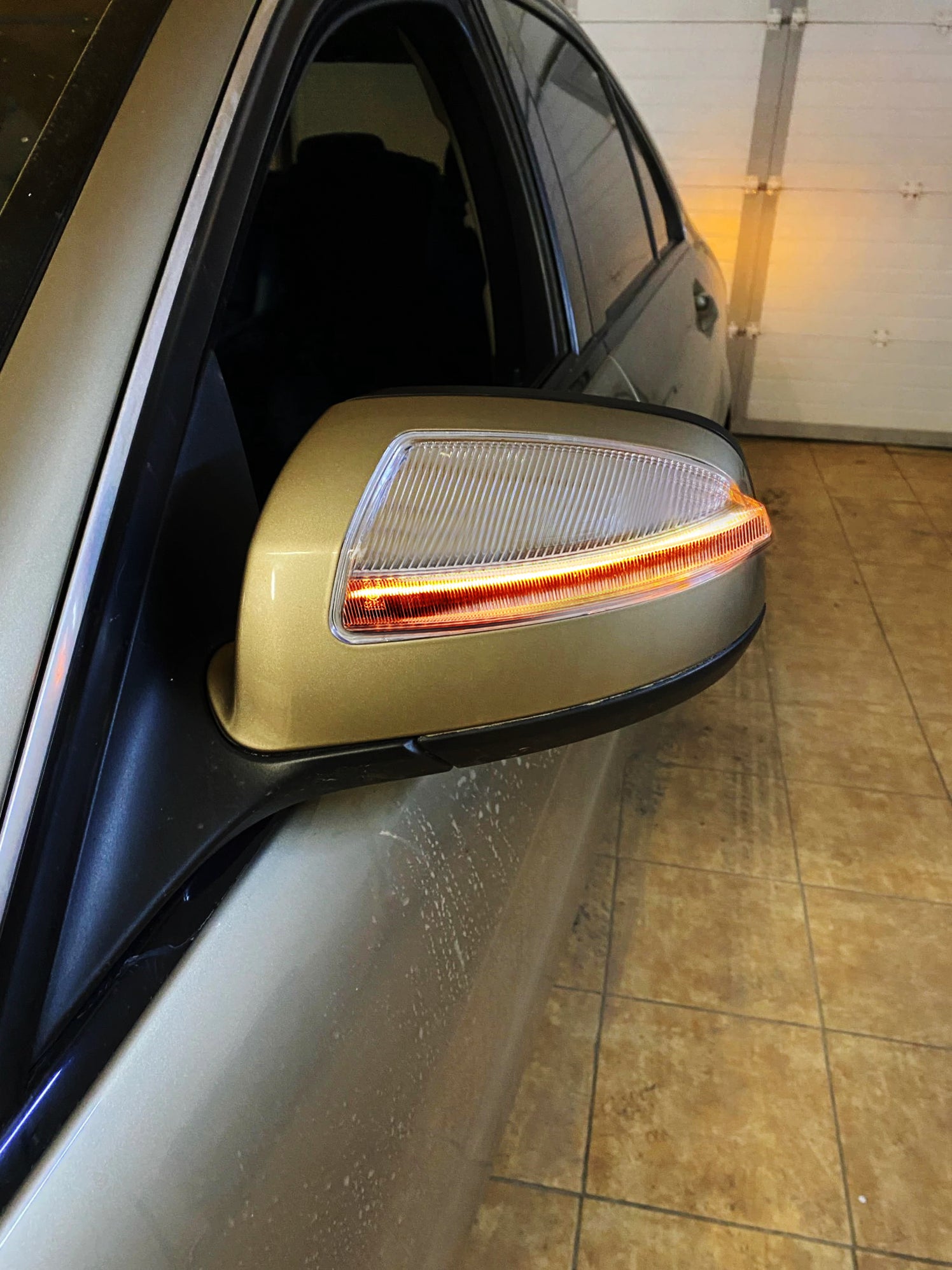 Clear Lens Full LED Sequential Blink Side Mirror Light For Mercedes W2 ...