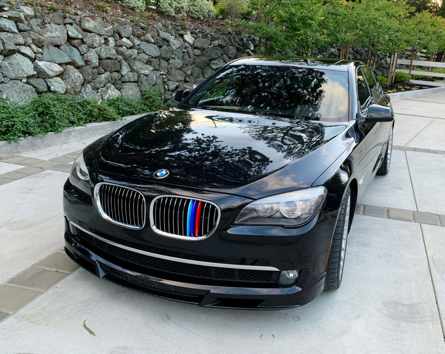 BMW F01/F02 7 Series w/13-Beam Grill ///M-Colored Grille Insert Trims ...