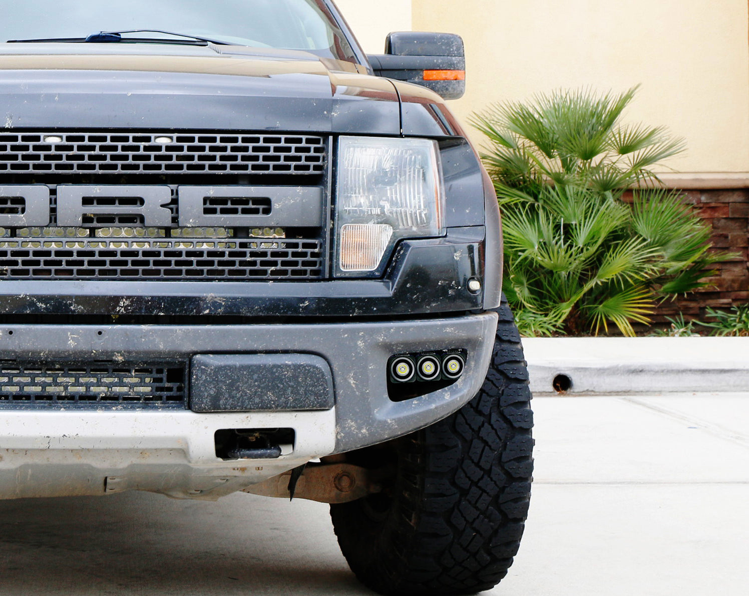 Triple 10W CREE LED Pods w/Lower Bumper Mount Bracket Wire For 10-14 F ...