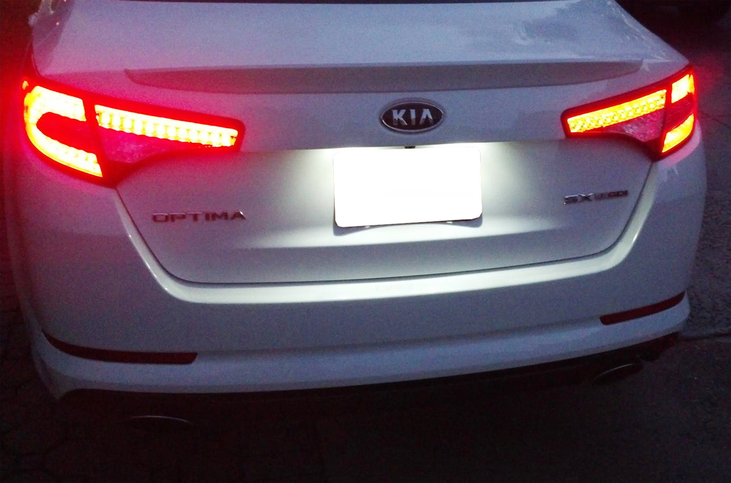 White CAN-bus LED License Plate Lights Assy For Kia Optima K5, Hyundai ...