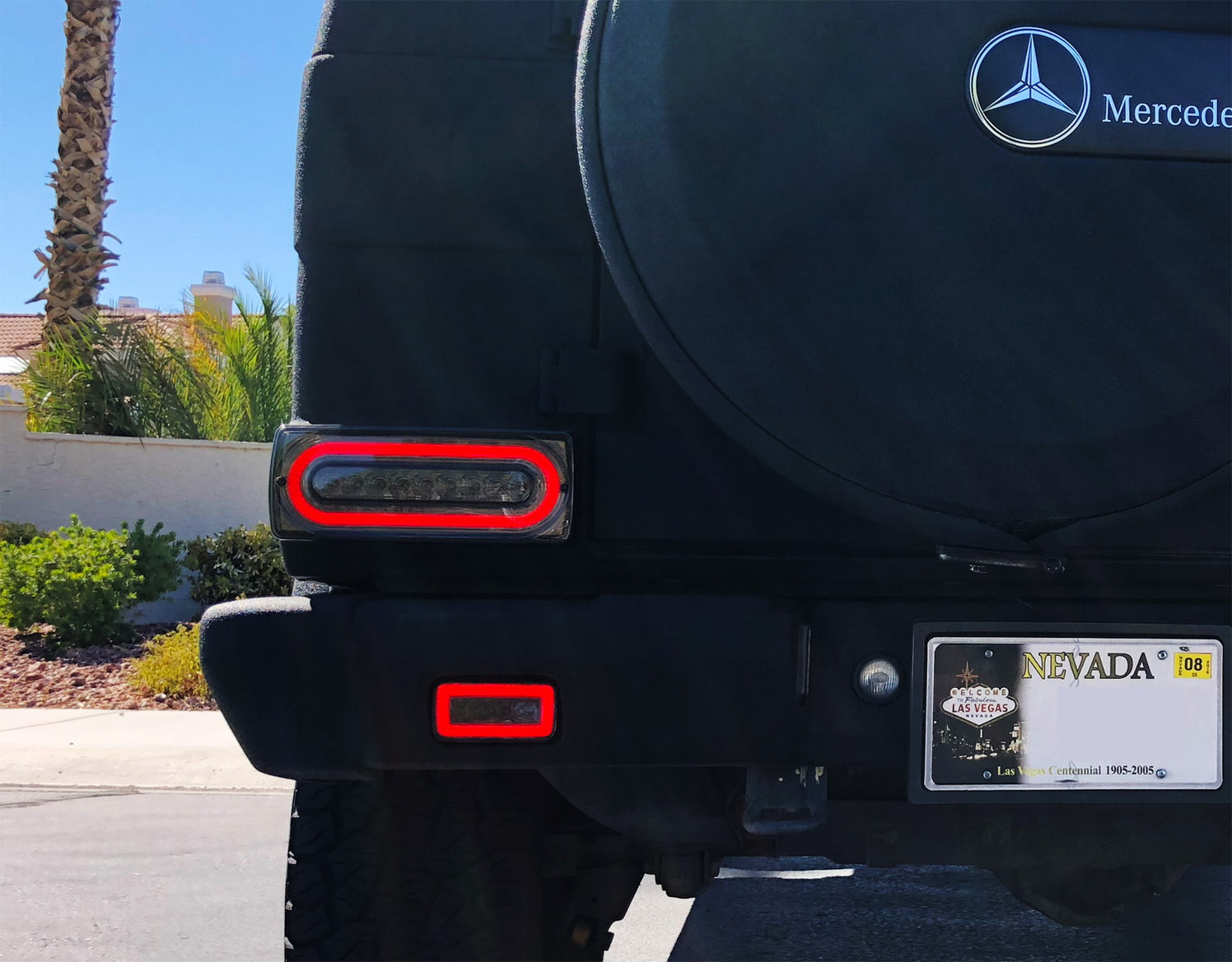 Smoked Lens LED Rear Foglight, Backup Reverse Lamps For Mercedes W463 ...